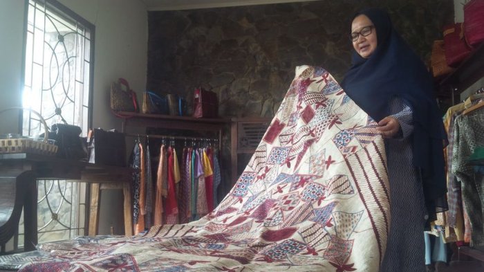 Batik Khas Garut Tetap Eksis di Tengah Ramainya Fesyen Kekinian ...
