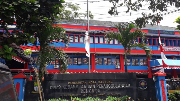 Diskar PB Kota Bandung Kirim Personel dan Alat Kebencanaan ke Lokasi ...