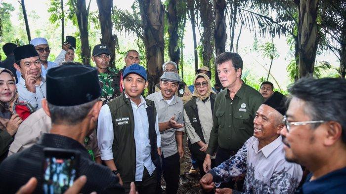 Menhut Usul Pengantin Baru di Garut Bawa Pohon Aren Jadi Mas Kawin, Investasi untuk Anak ...