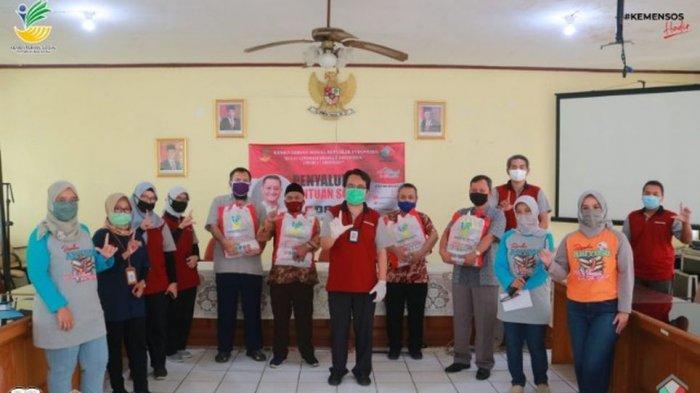 BLBI Abiyoso Salurkan Bantuan Sosial untuk Masyarakat Terdampak Covid ... BLBI Abiyoso Salurkan Bantuan Sosial untuk Masyarakat Terdampak Covid ...