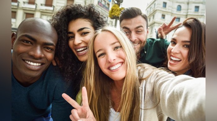 Mengapa Orang Asing di Indonesia Disebut 'Bule'? Ternyata Begini Asal ...