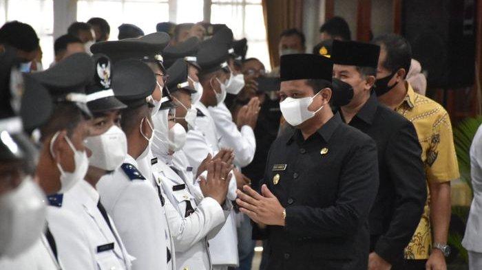 Bupati Sumedang Lantik 89 Kepala Desa, Minta Permudah Urusan Masyarakat dan Berlari Cepat ...