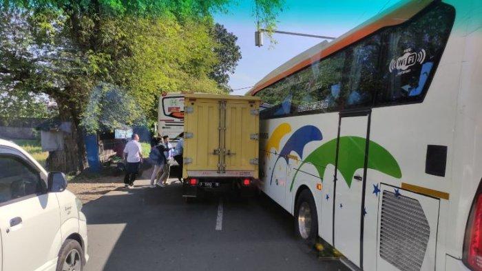 Bus Rombongan Calon Jemaah Haji Majalengka Terlibat Insiden dengan ...