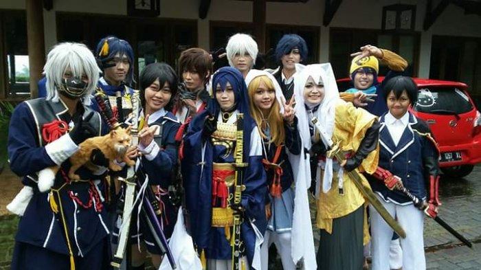 Tak Hanya Penikmat Saja, Beberapa Anggota Komunitas Cosplay Bandung ...