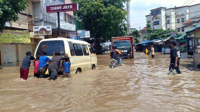 Beberapa Kecamatan di Kabupaten Bandung Terendam Banjir, Kedalaman hingga 1 Meter - Tribunjabar.id