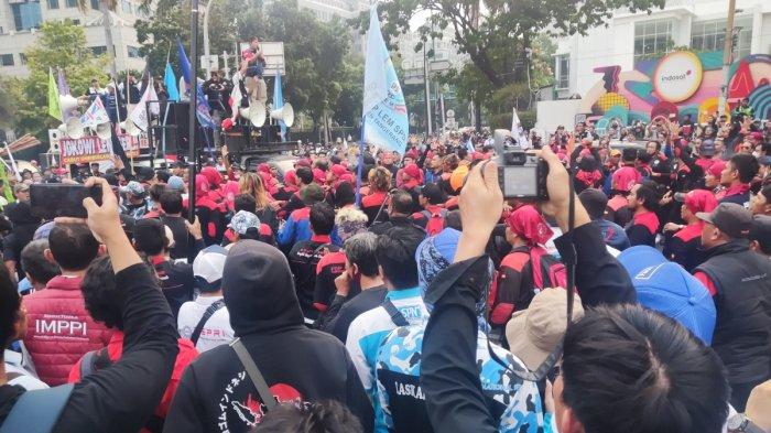 Puluhan Ribu Buruh dari Jabar Akan Padati Monas pada May Day, Prabowo ... Puluhan Ribu Buruh dari Jabar Akan Padati Monas pada May Day, Prabowo ...