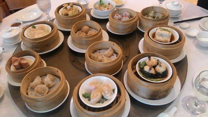 Nyam. . Nyam. . Lezatnya Aneka Jenis Dim Sum Ala Grand Aquila Hotel ...