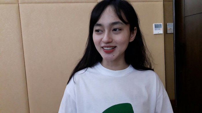 Dokter Cantik Indah Kus Ajak Anak Muda di Jabar Peduli Politik ...