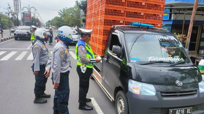 Ratusan Pelanggar Terjaring Operasi Keselamatan Lodaya 2025 di Majalengka, Ada yang Tak Pasang ...