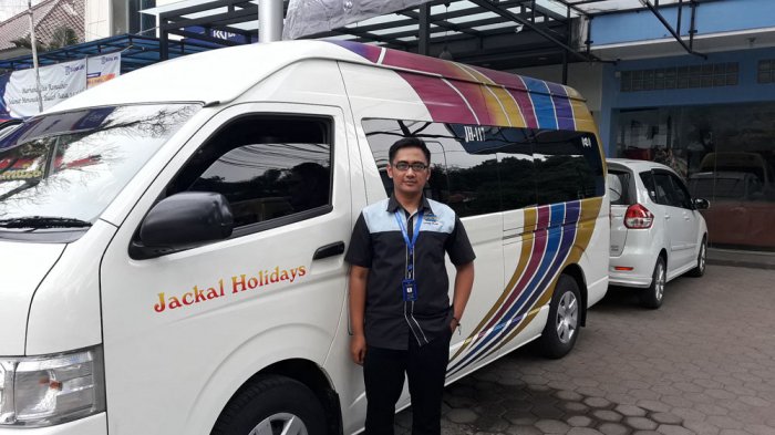 Jackal Holidays, Transportasi Shuttle untuk Anak Muda - Tribunjabar.id