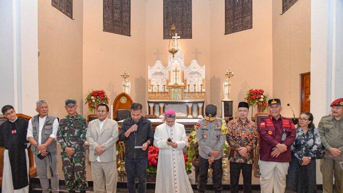 Malam Natal Berlangsung Kondusif dan Khidmat, Forkopimda Kota Bandung Tinjau Sejumlah Gereja ...