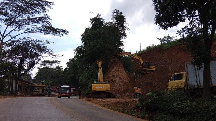 Tadi Siang Disegel Wakil Bupati, Sore Ini Galian C di Tunggul Hideung Sumedang Kembali ...
