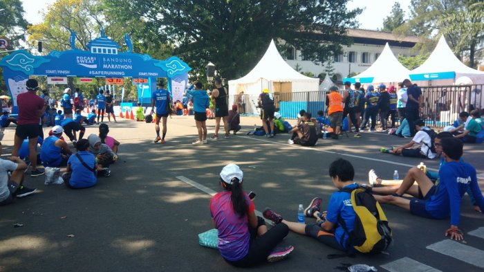 Setelah Lima Jam, Peserta Bandung West Java Marathon Masih Terus Muncul Di Garis Finish ...