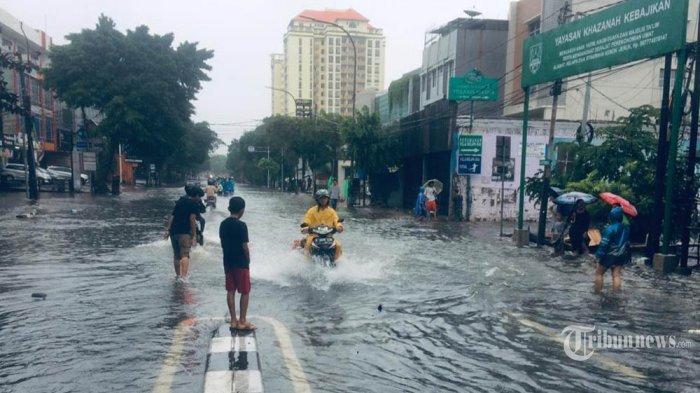 Hujan Deras Sejak Pagi, Jakarta Banjir Lagi - Tribunjabar.id