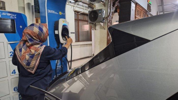 Biaya Operasional Murah, Mobil Listrik Jadi Pilihan Alat Transportasi ...