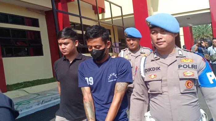 Pria Bertato Penusuk Pembeli Rokok di Majalaya Beringas saat Beraksi, Tertunduk di Kantor Polisi ...
