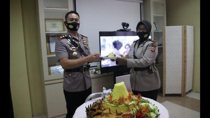 Peringati Hari Jadi Ke-72 Polwan, Polres Subang Gelar Syukuran dan Potong Tumpeng - Tribunjabar.id