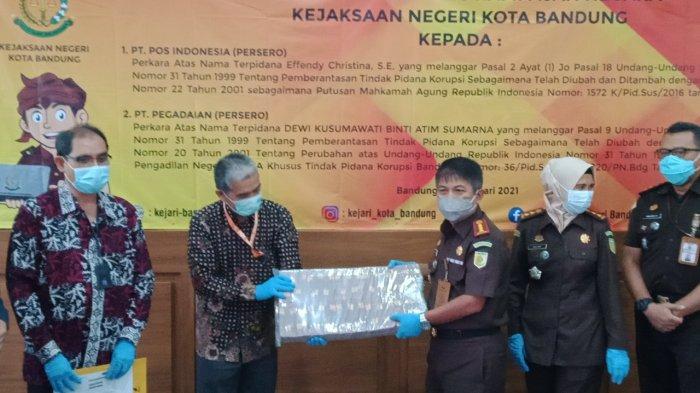 Jaksa Kembalikan Duit Milik PT Pos Indonesia Rp 9,4 Miliar, Rampasan ...