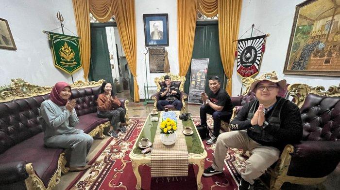 Mengenal Sumedang Lewat Museum Karaton Sumedang Larang, Pelajari ...