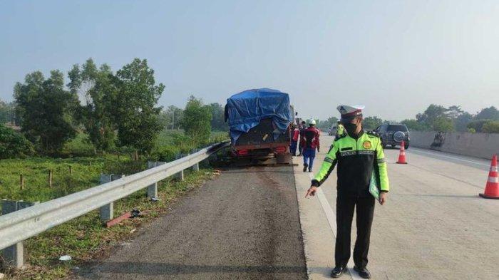 Kecelakaan Maut di Jalan Tol, Dua Petugas Meninggal saat Bantu Truk yang Pecah Ban - Tribunjabar.id