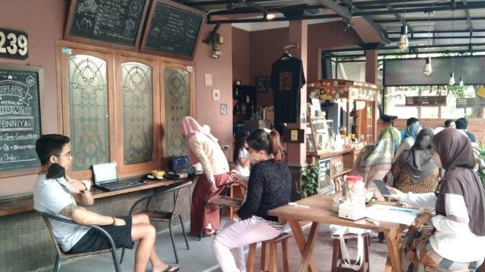 Coba Yuk Uniknya Minuman Dari Kulit Kopi di Kopi Apik, Kedai Kopi Pertama di Majalengka ...