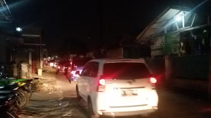 Jalur Menuju Puncak Macet Sejak Sore, Wisatawan Bisa Gunakan Alternatif Jalan Ini! - Tribunjabar.id