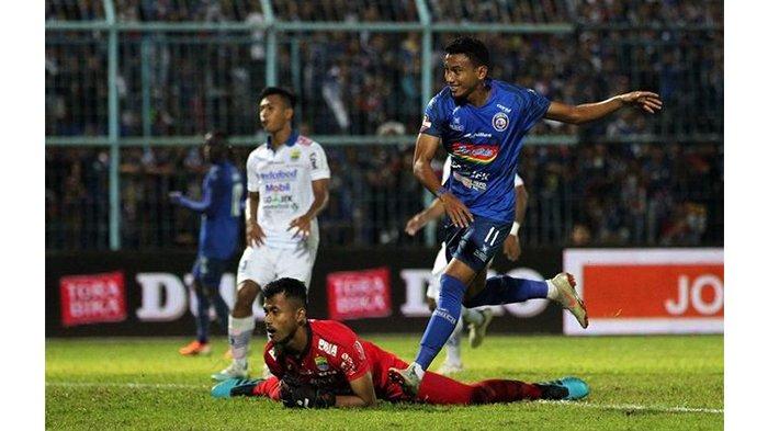 Profil Kiper Persib, Sempat Mengejutkan Dunia Sepak Bola Indonesia ...