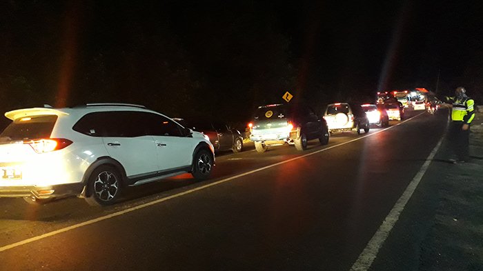 Antrean Kendaraan Mengular di Gentong hingga Jamanis, Polisi Berlakukan Sistem One Way ...