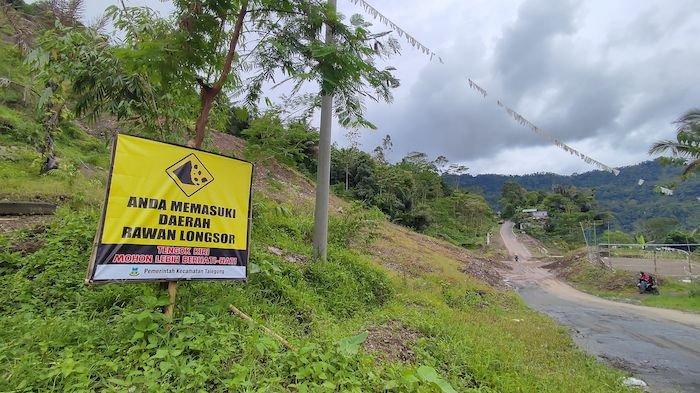 Lokasi Longsor di Sawah Jeruk Garut Sudah Dua Tahun Dibiarkan, Setiap Hujan Material Tutup Jalan ...