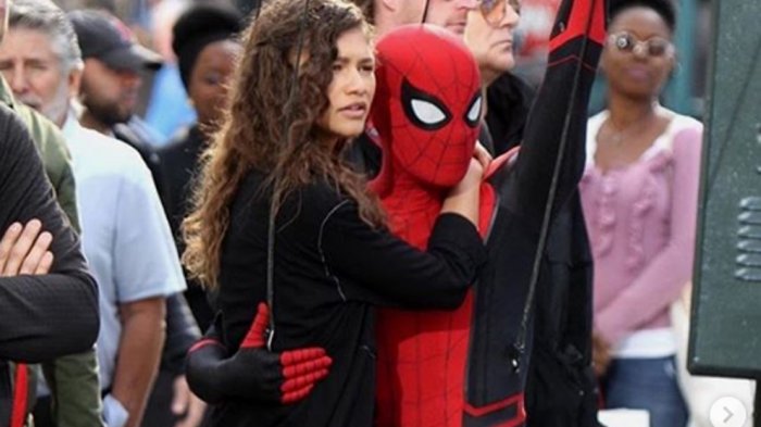 Kostum Baru Spiderman, Terlihat Lebih Keren dan Kuat, Warna Dominan ...