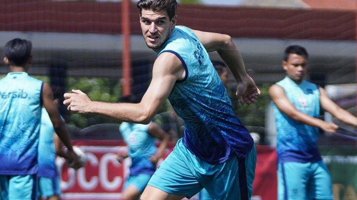 Persib Bandung Gaet Tujuh Pemain Baru, Ini Harapan Nick Kuipers ...