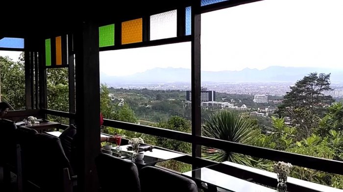 Lisung Resto, Sajikan Suasana Jawa dari Atas Ketinggian Kota Bandung ...