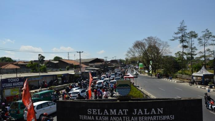 Situasi Mencekam di Bunderan Cibiru, Dikabarkan Ada Tukang Ojek Dipukul ...