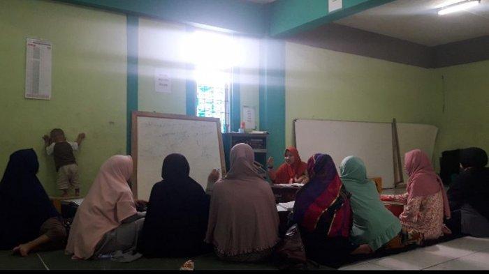 Di Sudut Rusunawa Cingised Kota Bandung Ada Madrasah Alakadarnya, Namun ...