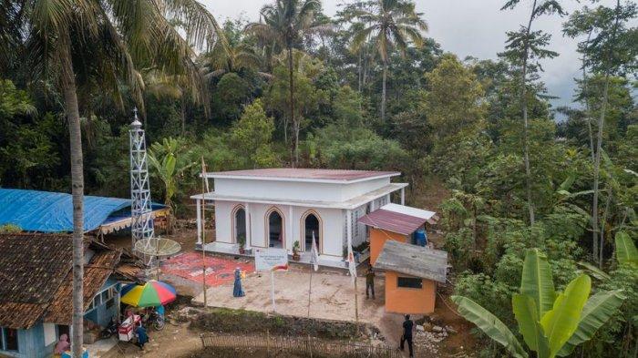 Bergaya Minimalis Tropis, Masjid Taman Surga Nurul Hayati Jadi Ikon ...