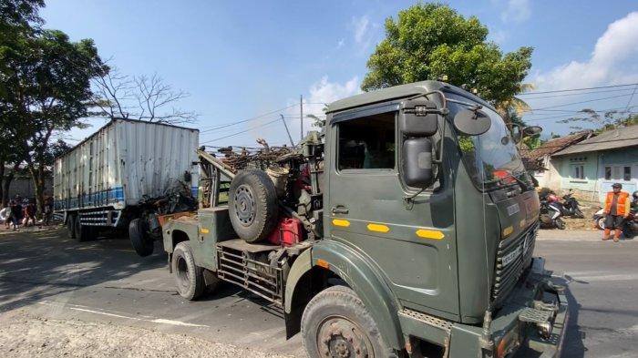Evakuasi Truk yang Alami Kecelakaan Maut di Jalur Tengkorak Cianjur, 3 Mobil Derek Diterjunkan ...