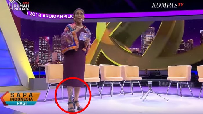 Tampil di Acara Rosi, Perhatikan Tato di Kaki Kanan Menteri Susi ini ...