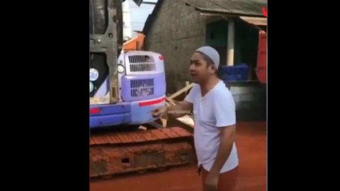 VIRAL VIDEO Pasha Ungu Ngamuk di Jalan Raya, Kesal Jalan Cinere Becek ...