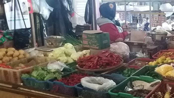 Harga Cabai Rawit Merah Makin Mahal, Pedagang Tak Berani Beli Banyak ...