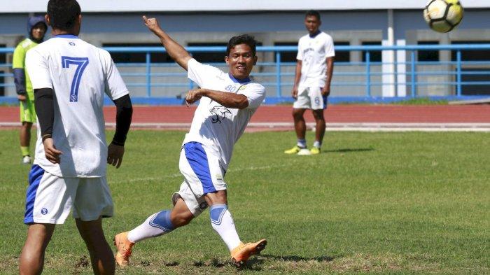 Legenda Persib yang Pernah Dicap Pengkhianat, Eka Ramdani Akhirnya ...