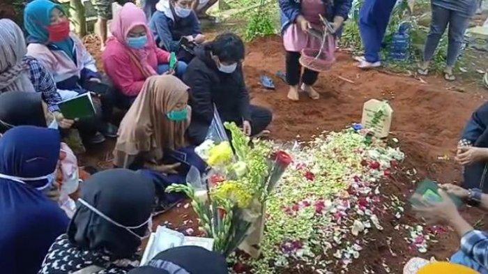 Paranormal Mbak You Meninggal, Keluarga Sempat Ditawari Mobil dan ... Paranormal Mbak You Meninggal, Keluarga Sempat Ditawari Mobil dan ...