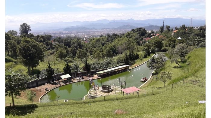 Menikmati Keindahan Kota Cimahi dari Ketinggian di Alam Wisata Cimahi ...