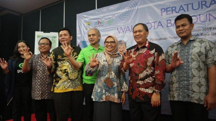 Kurangi Penggunaan Plastik, Gojek Luncurkan GoGreener - Tribunjabar.id