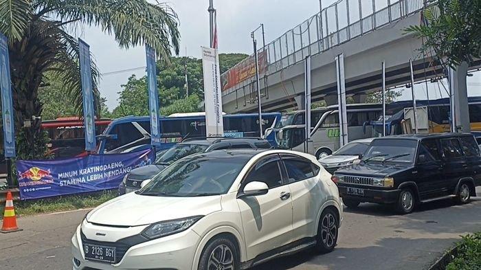 Pemudik Hanya Bisa Istirahat 20 Menit di Rest Area KM 57 Tol Japek, Semula 30 Menit - Tribunjabar.id