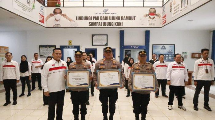 Tiga Kapolsek Dari Polresta Bandung Mendapat Penghargaan Dari BP3MI Jawa Barat - Tribunjabar.id