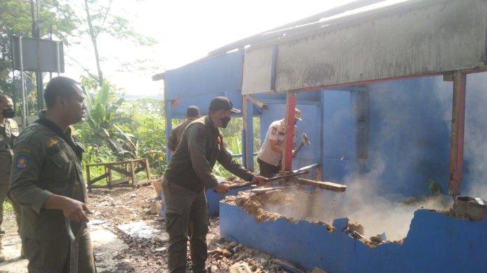 Dipakai Prostitusi hingga Pesta Miras, 8 Warung Remang-Remang di ...