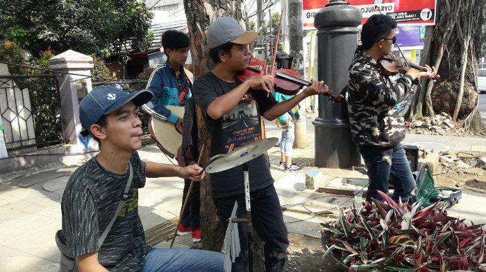 Sering Tampil di Jalanan, Ini Harapan Grup Plago - Tribunjabar.id