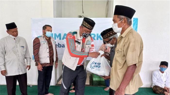 YBM PLN UP3 Karawang Membagikan Sembako - Tribunjabar.id