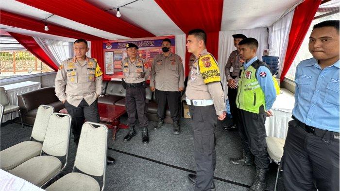 Kapolrestabes Bandung Cek Pos Pam dan Pos Yan Ops Ketupat Lodaya 2024. - Tribunjabar.id