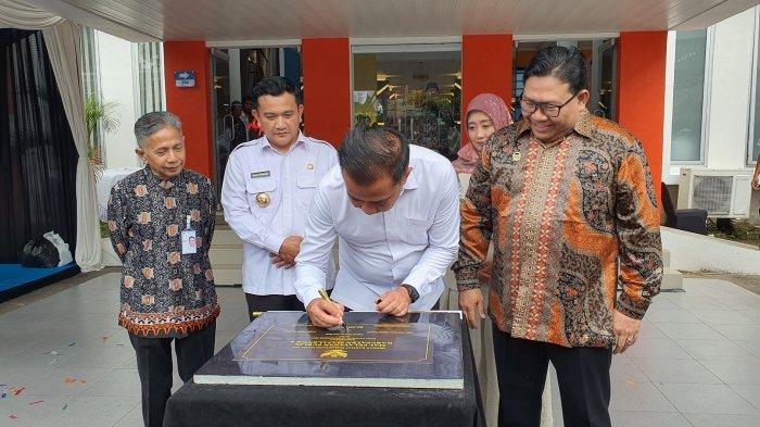 Resmikan Mall Pelayanan Publik di Majalengka, Pj Gubernur Jabar Sebut ...